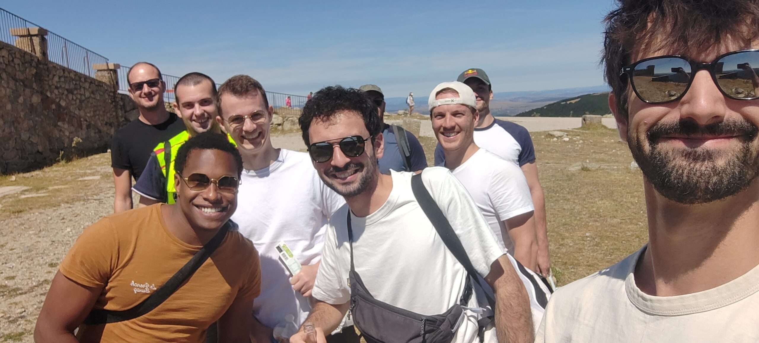 Notre Club radioamateur au Mont Aigual - Centre spatial de l'Université de Montpellier